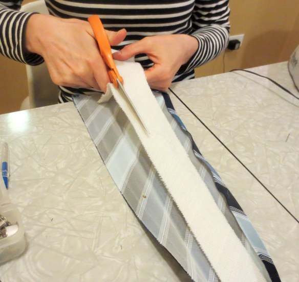 Just in Time for Mother’s Day: DIY D-Ring Fashion Belts | projectophile